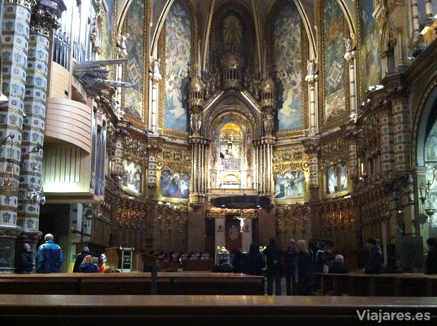 Interior de la Basílica, Monasterio de Montserrat | Viajares